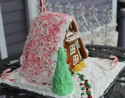 Gingerbread Houses and Bento Lunch | Eclectic Lamb